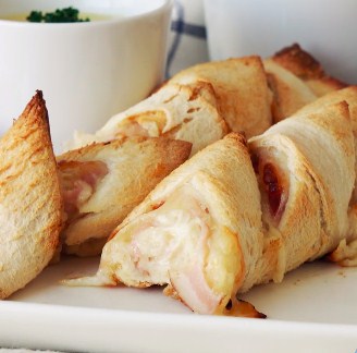 Bacon and Cheese Stüffed Püll-Apart Epi Bread | Aimer La Cuisine