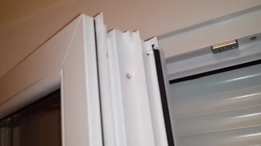 ΤΟΠΟΘΕΤΗΣΗ ΚΟΥΦΩΜΑΤΩΝ PVC - ΤΟΠΟΘΕΤΗΣΗ ΠΑΡΑΘΥΡΟΥ PVC - ΤΟΠΟΘΕΤΗΣΗ ΠΟΡΤΑΣ
