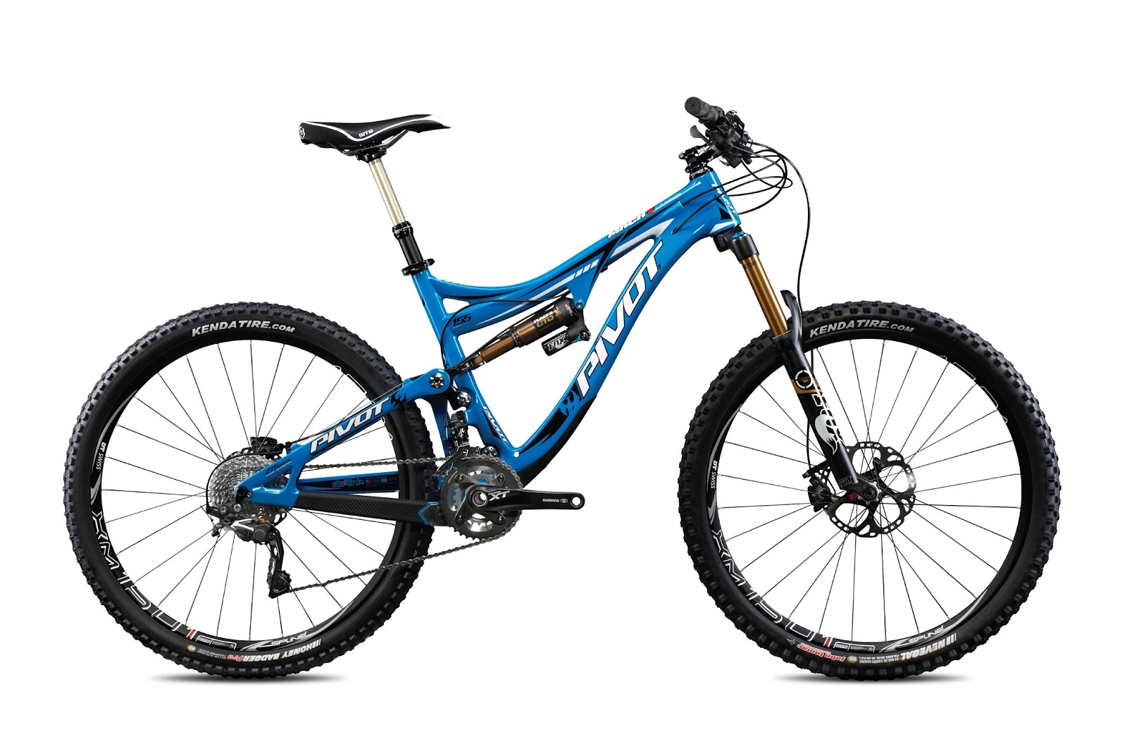 650B Palace: Pivot Adds 27.5 Les and Mach6-50B