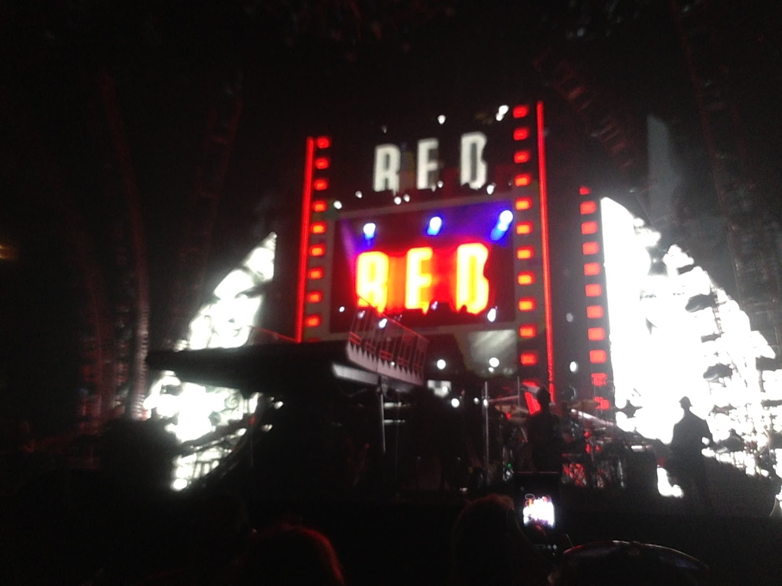 A Girl's Best Friend: Taylor Swift's Red Tour is Enchanted!