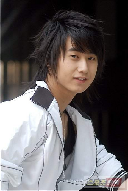 SulfiaNisty: Foto-Foto Heo Young Saeng