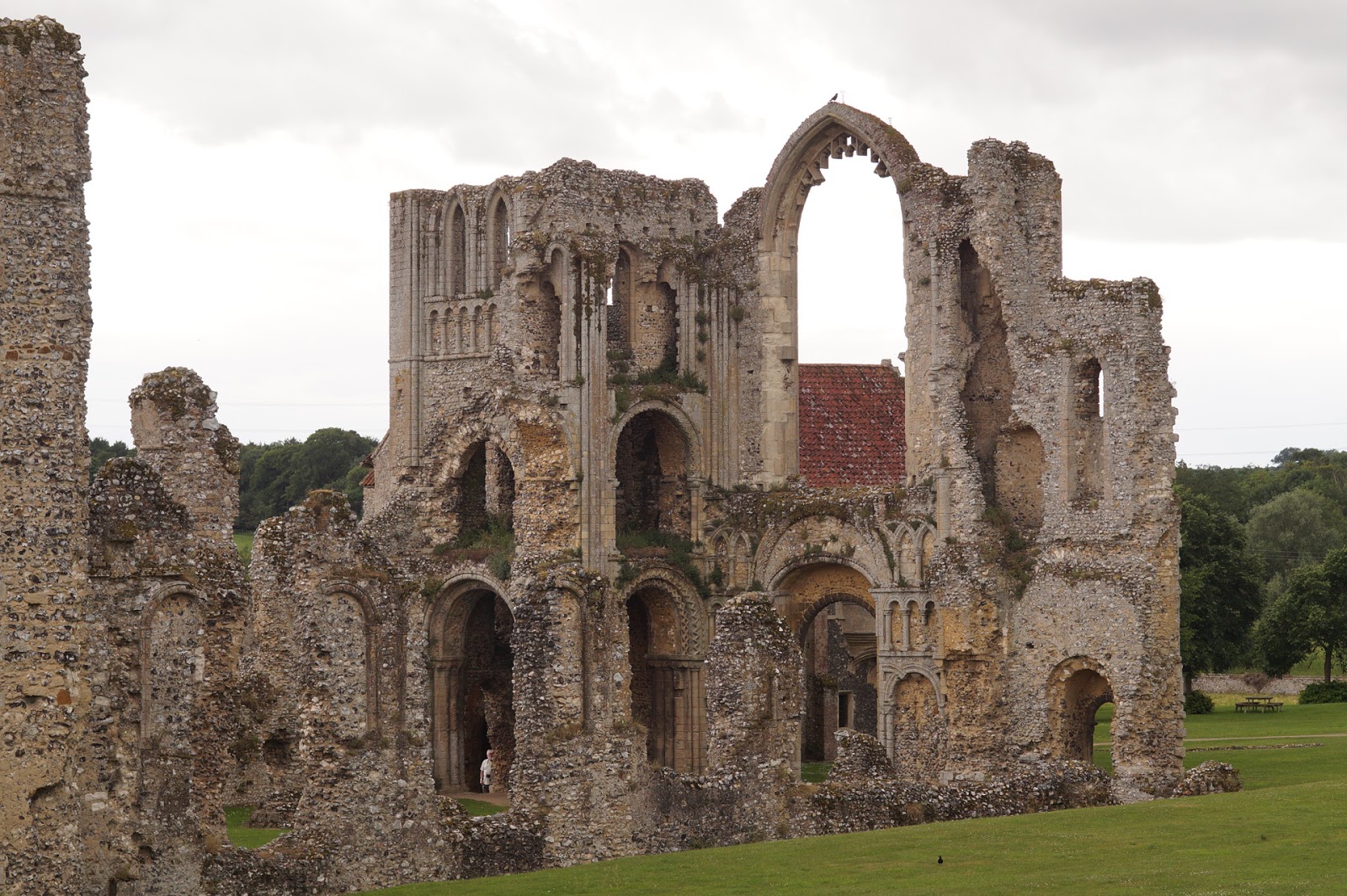 A visit to Castle Acre Priory - Sophie in the Sticks