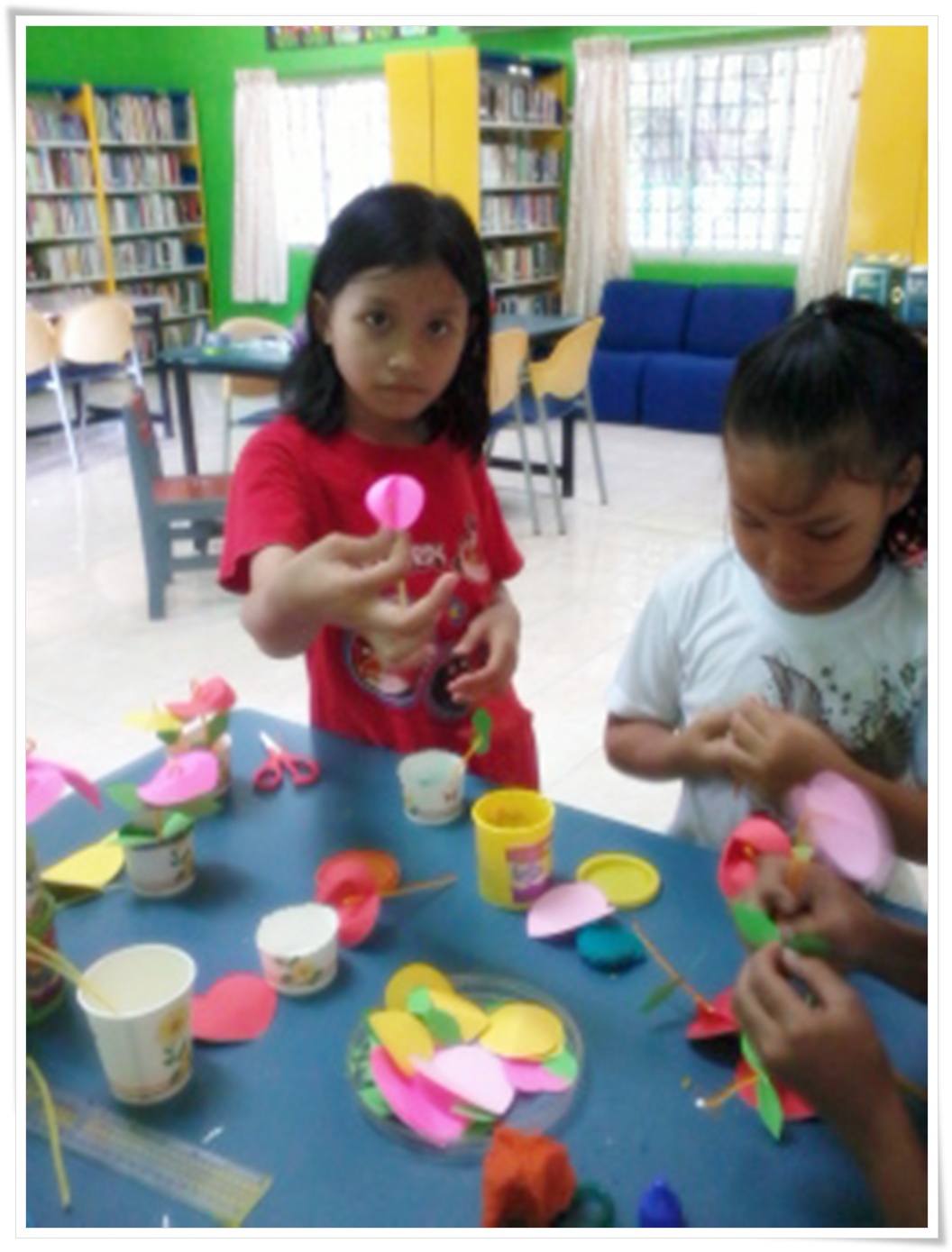 Perpustakaan Desa PNM Kg Ladang Batu: ♥ Kraf Bunga Lili ♥