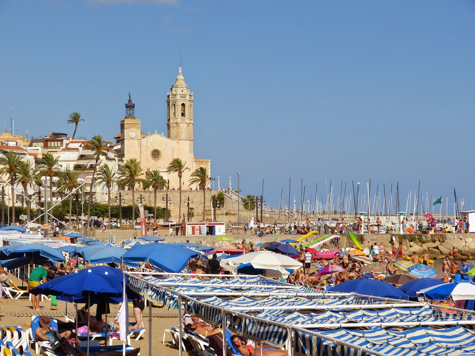 The Italian Backpacker: Tarragona & Sitges, two pearls of Catalonia