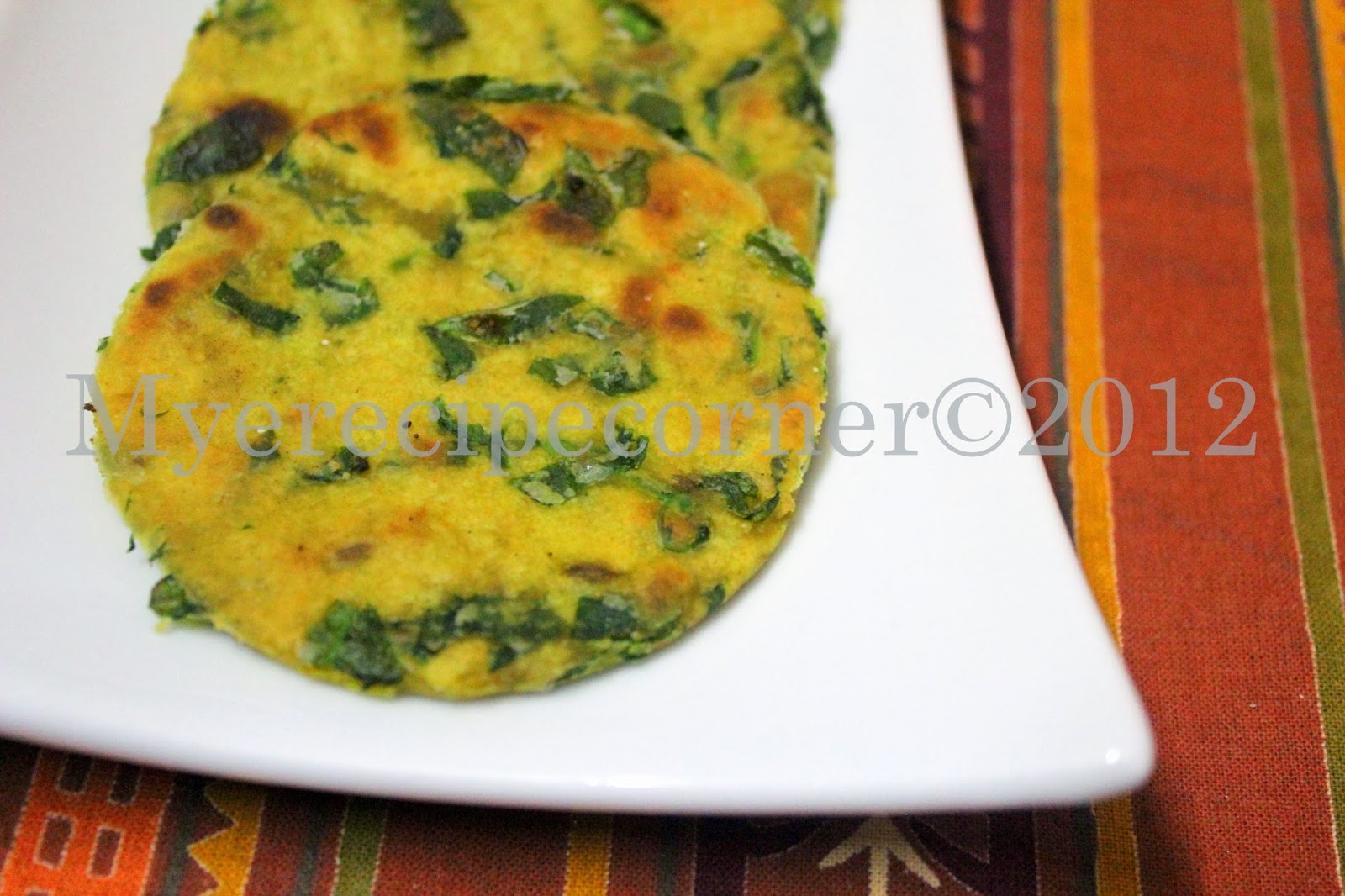 Mye's Kitchen: Palak Paratha / Spinach Roti