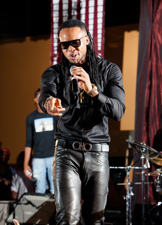 Welcome To Shine Your Eye Blog: Flavour N’abania’s Thrilled Audience At ...