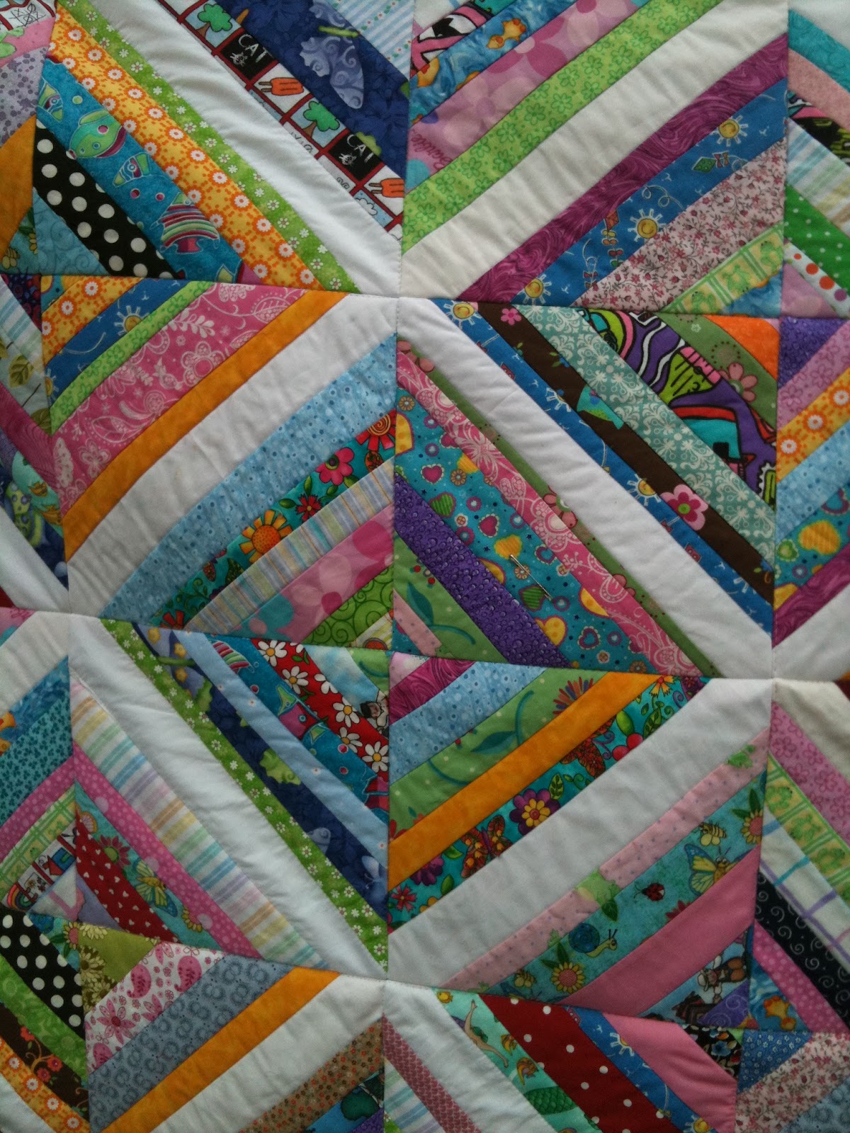 Sew Fun For Us: My Strings Quilt! A Finish!