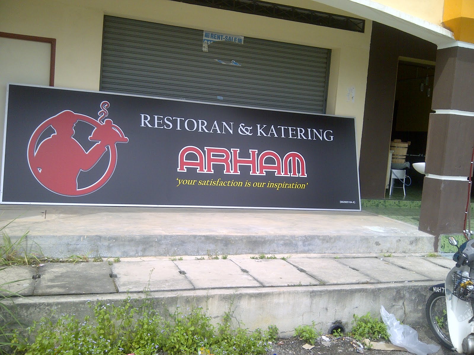 MEDFIVE MALAYSIA: Neon Signboard ARHAM CATERING