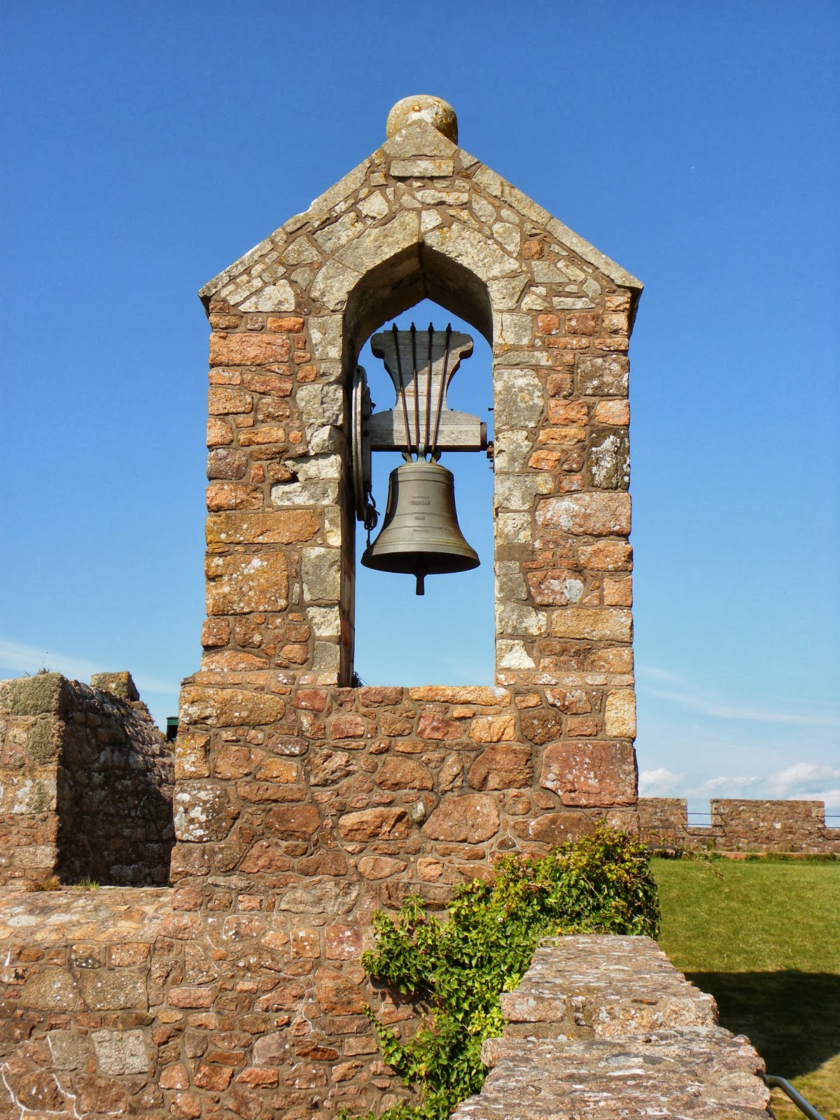 The castles, towers and fortified buildings of Cumbria: Mont Orgueil ...