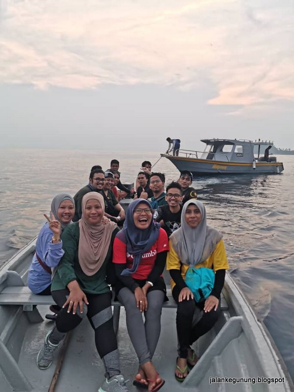 Jalan Ke Gunung: Pulau Aur dan Pulau Dayang yang memikat