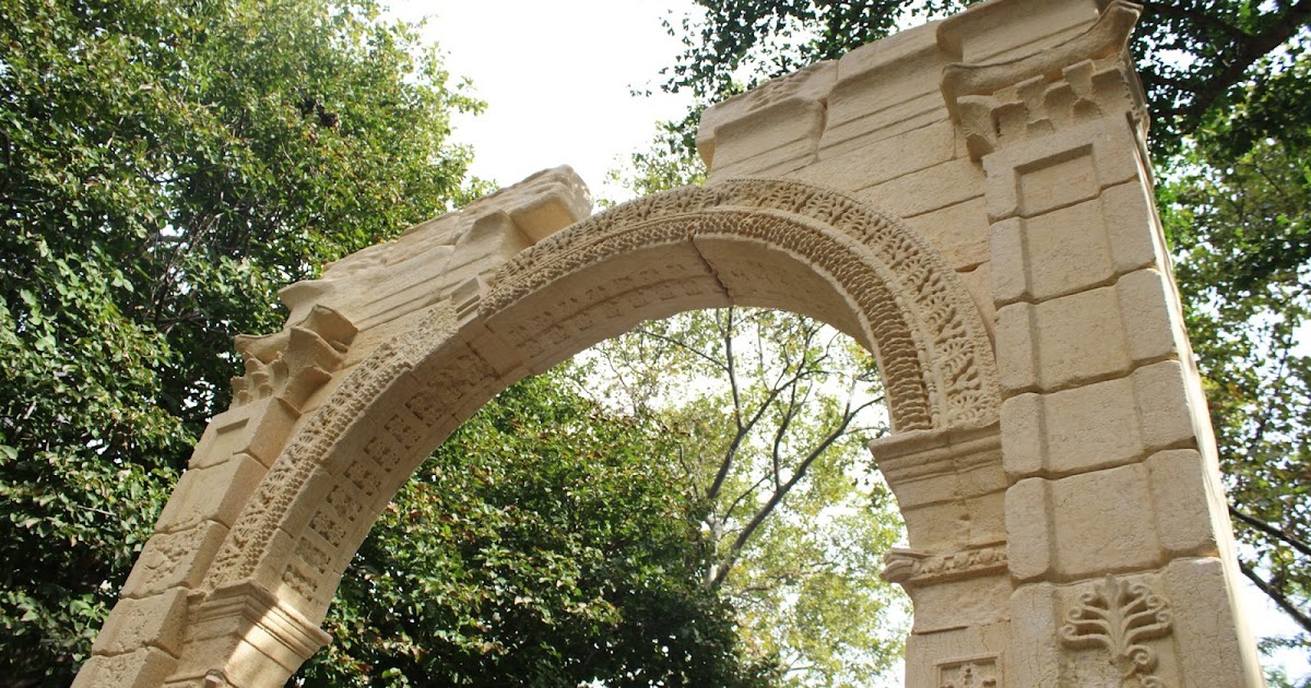 The Apocalypse of Saint Howard: Arch Of Baal Erected In New York City