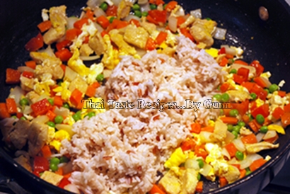 Thai taste recipes: Chicken fried rice (khao pad gai)