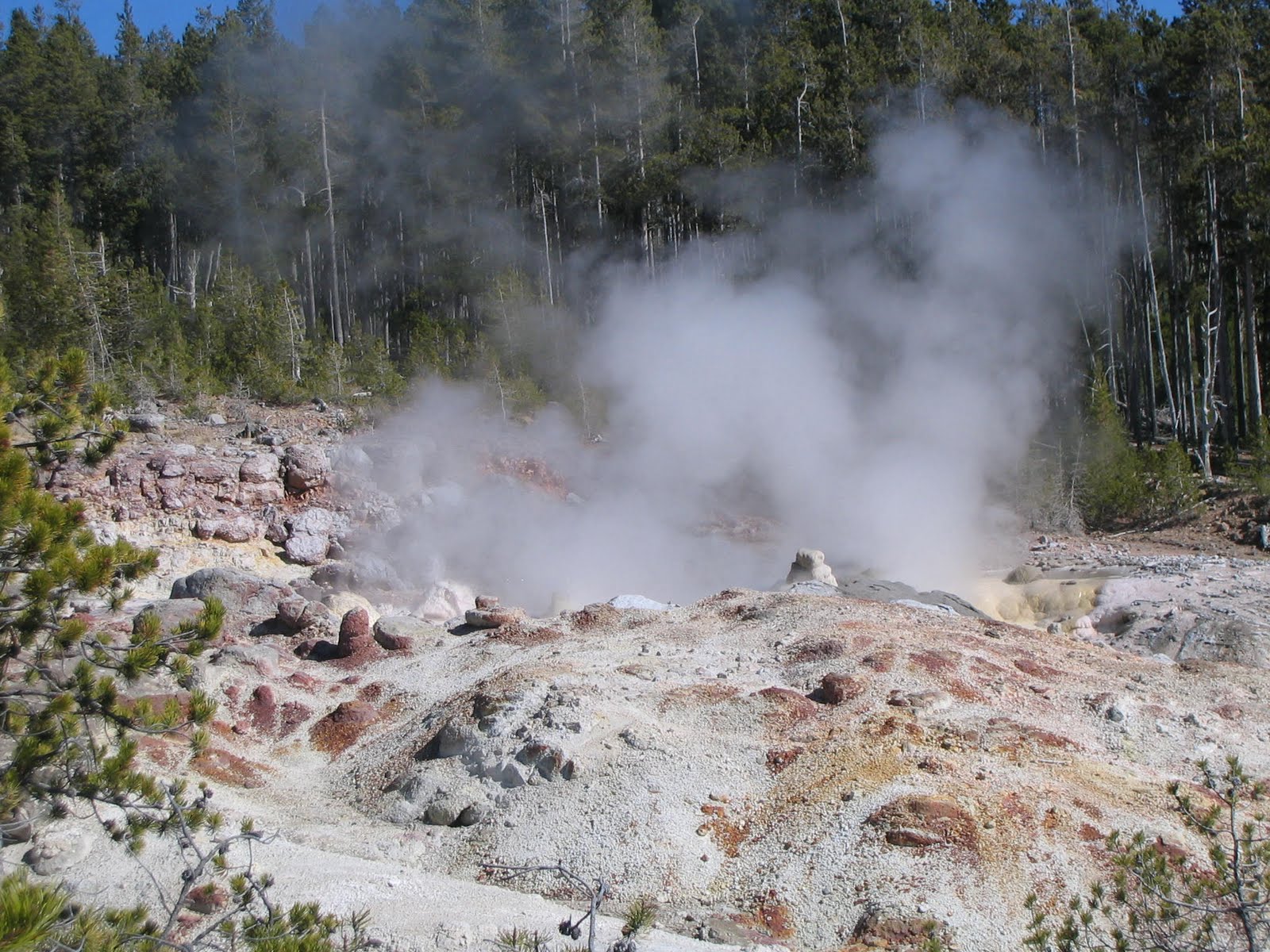 Geology Word of the Week: F is for Fumarole - Georneys - AGU Blogosphere