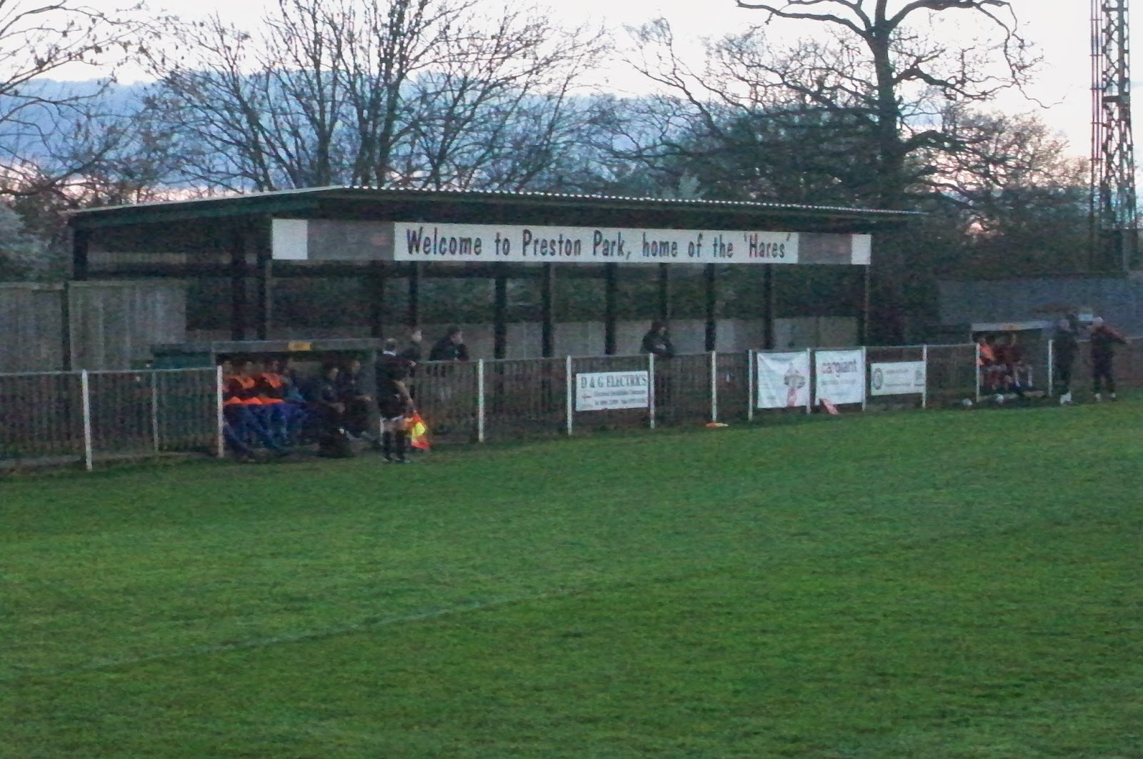 Football Grounds visited by Richard Bysouth: Harefield United FC