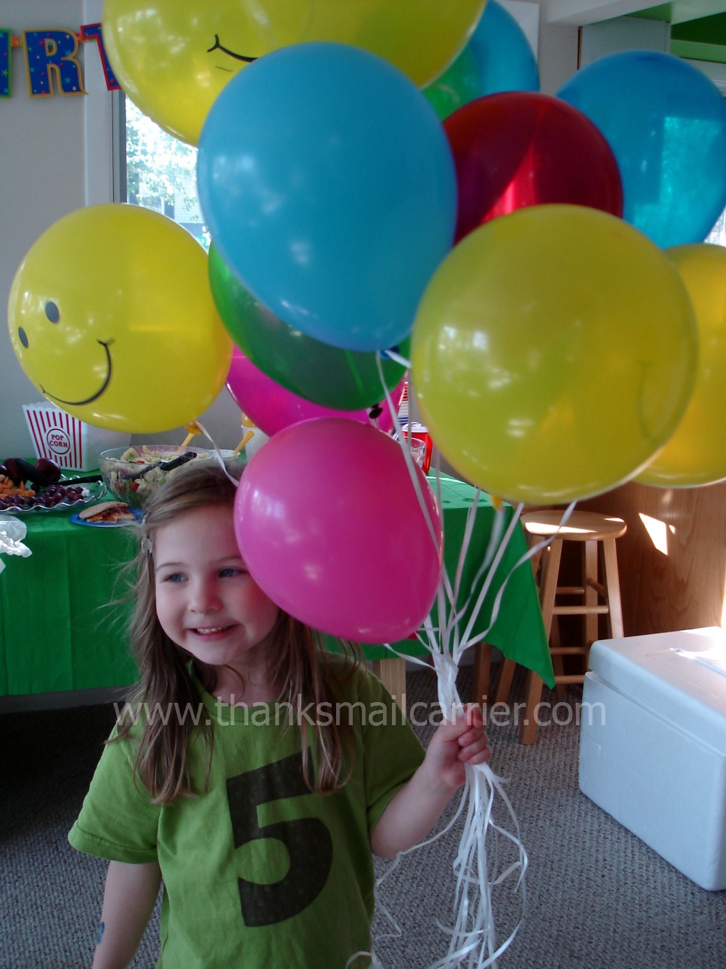 Thanks, Mail Carrier | Balloon Time Helium Balloon Kits {Review & Giveaway}
