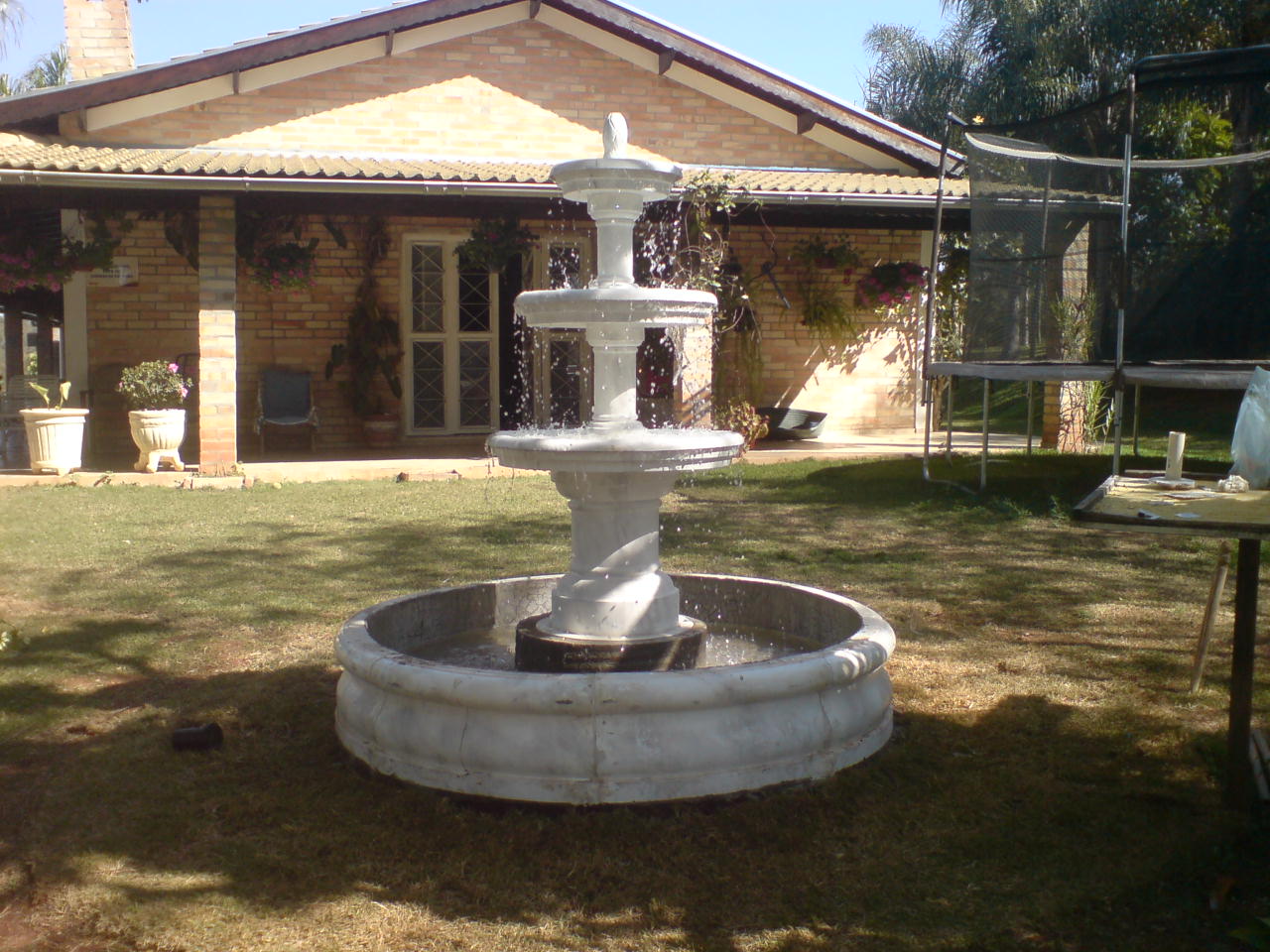 Fontes Para Jardim: Chafariz Três Pratos 1.70m alt. X 1.70m diam.
