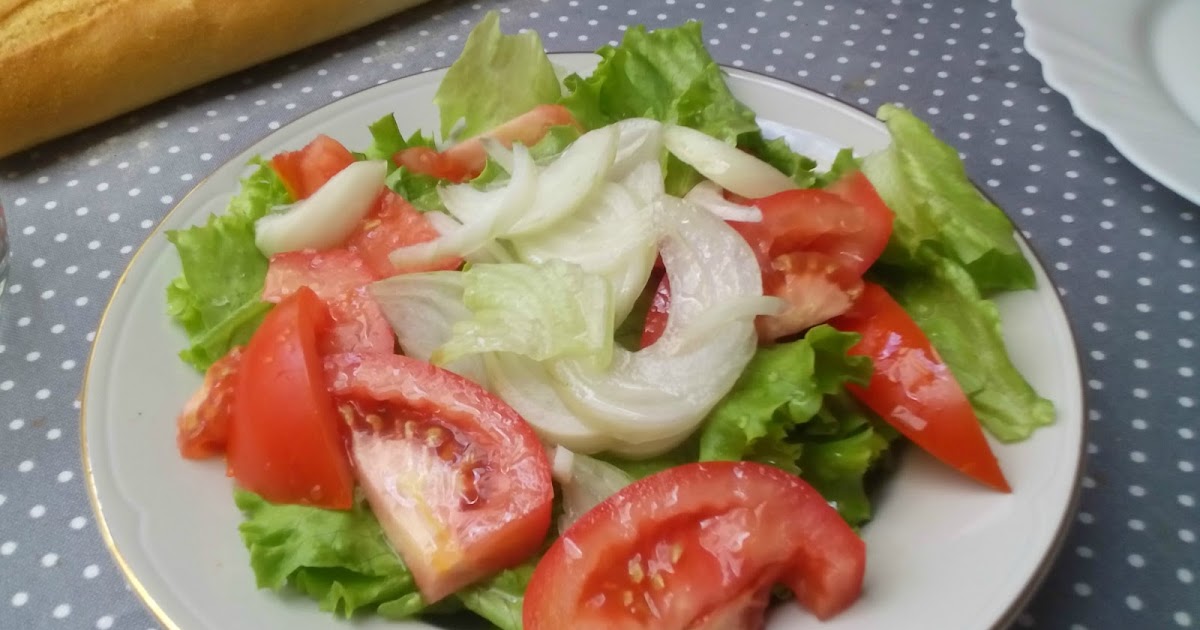 Ensalada lechuga, cebolla y tomate. - Recetas Fácil con Bela