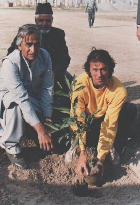 Pakistan Old Picture. Rare and Old Pictures of Imran khan PTI