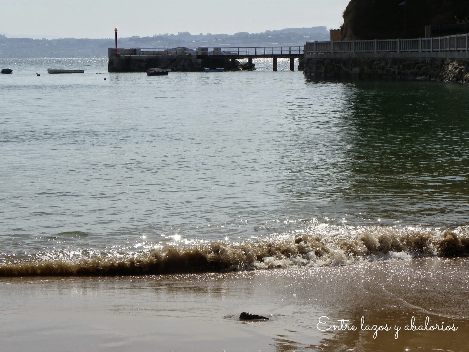 Entre lazos y abalorios : Blogger Traveller Abril: AGUA - Playa de ...