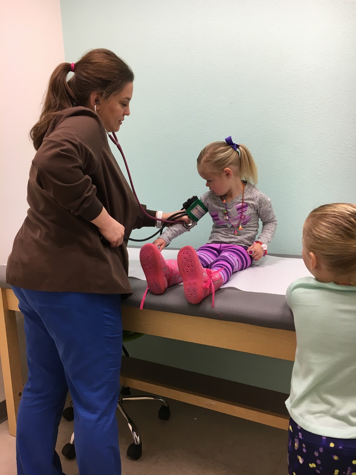 The Dodson Diary: Sadie & Sophie's 3 & 5 Year Old Check Ups