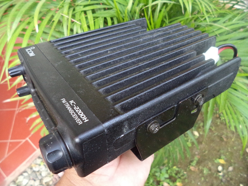 MEDAN RADIO: Icom IC-2200H (terjual)