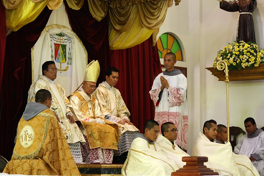 President of Filipino Catholic Bishops Conference Celebrates Solemn ...