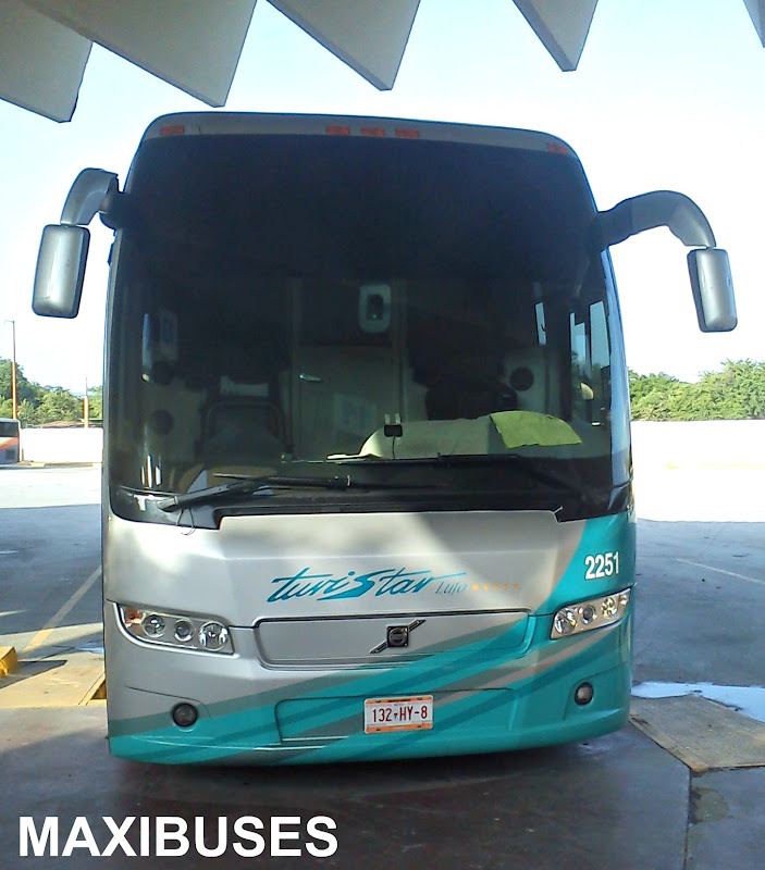 MAXIBUSES: TURISTAR LUJO