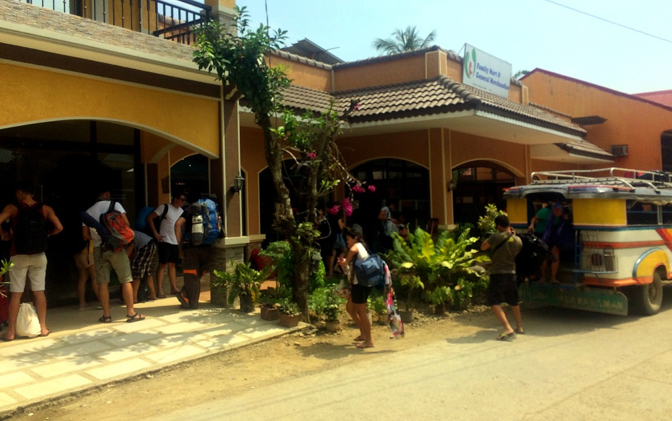 Smart Backpacker: Get Lost in Polillo Islands