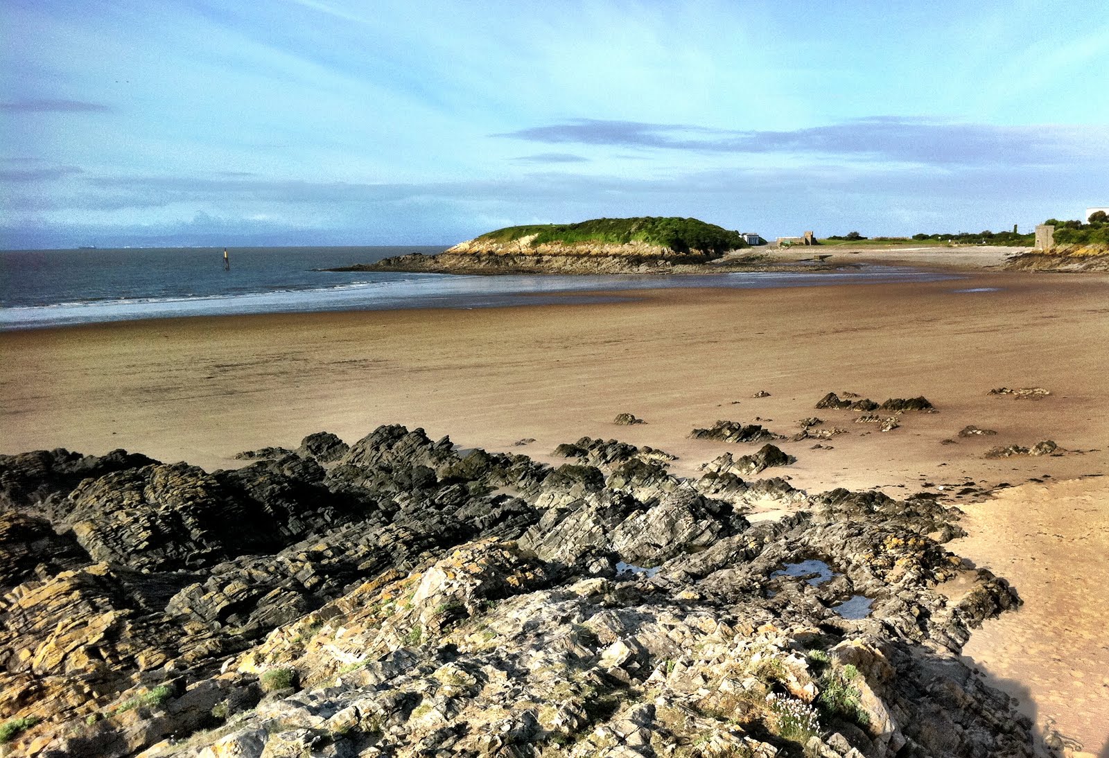 waterblogged - sea kayak trips: Paddling in The Vale