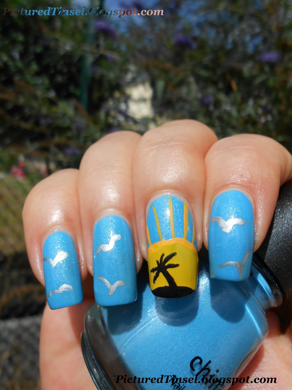 PicturedTinsel: Caribbean Blue [Nail Art]