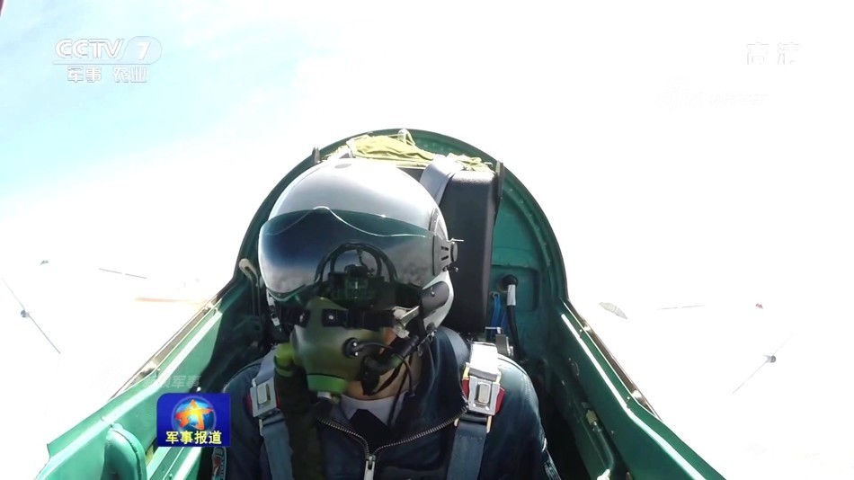 Asian Defence News: Chinese JL-9-FTC-2000 fighter jet trainers ...