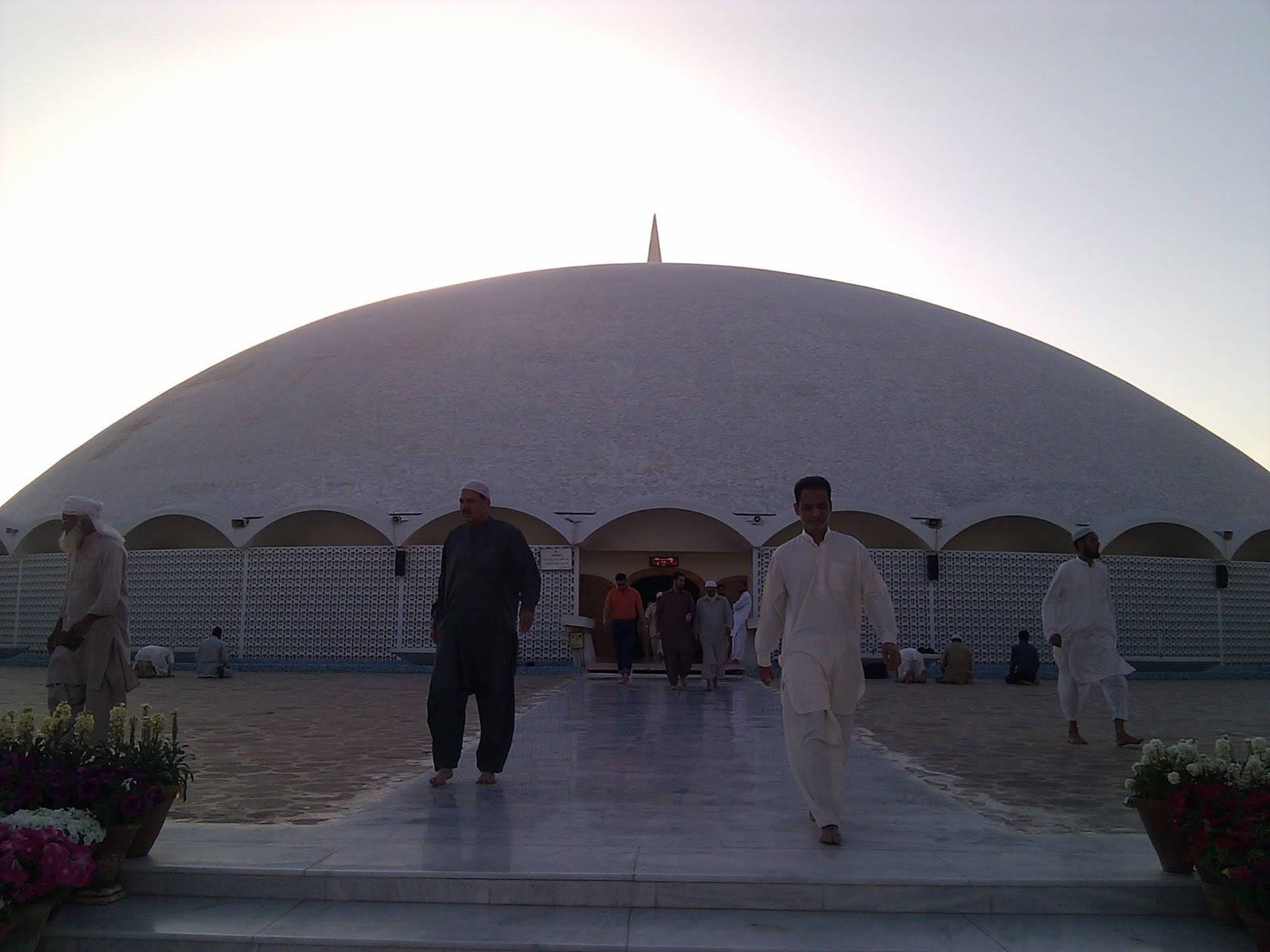 Pakistan Traveler: Tooba Masjid - Karachi