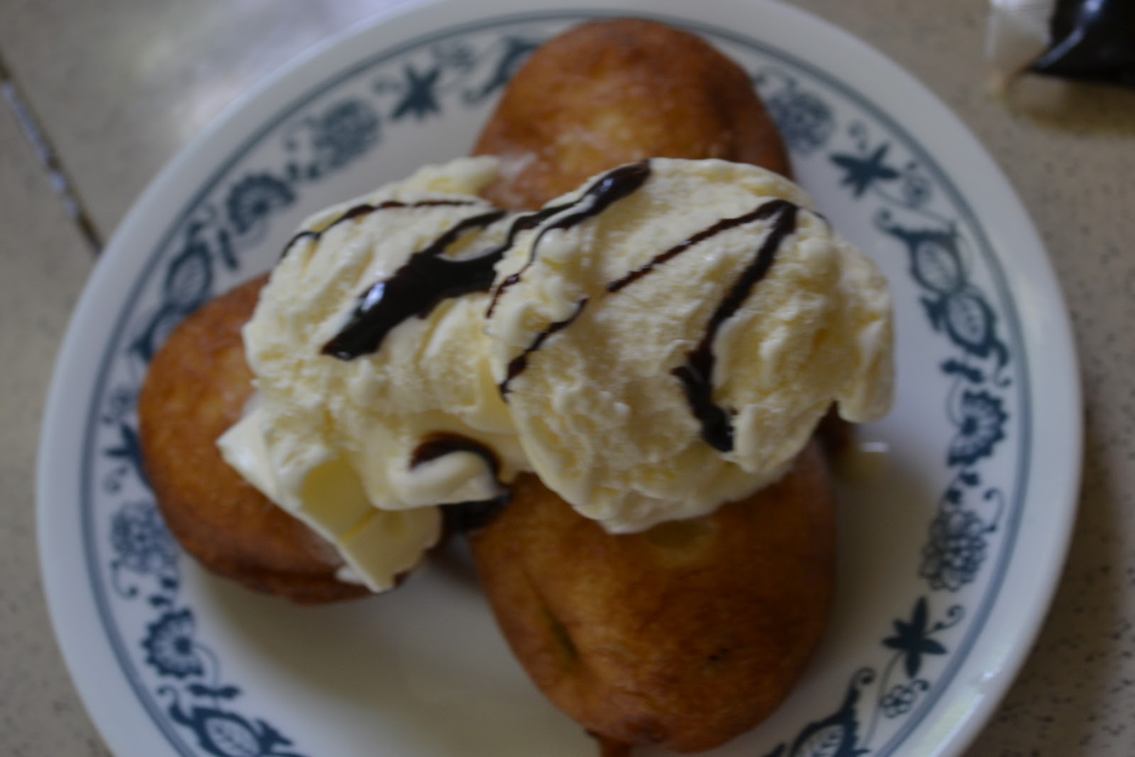 Carmelalala...: Easy Steps In Making My Version Of Wicked Oreos