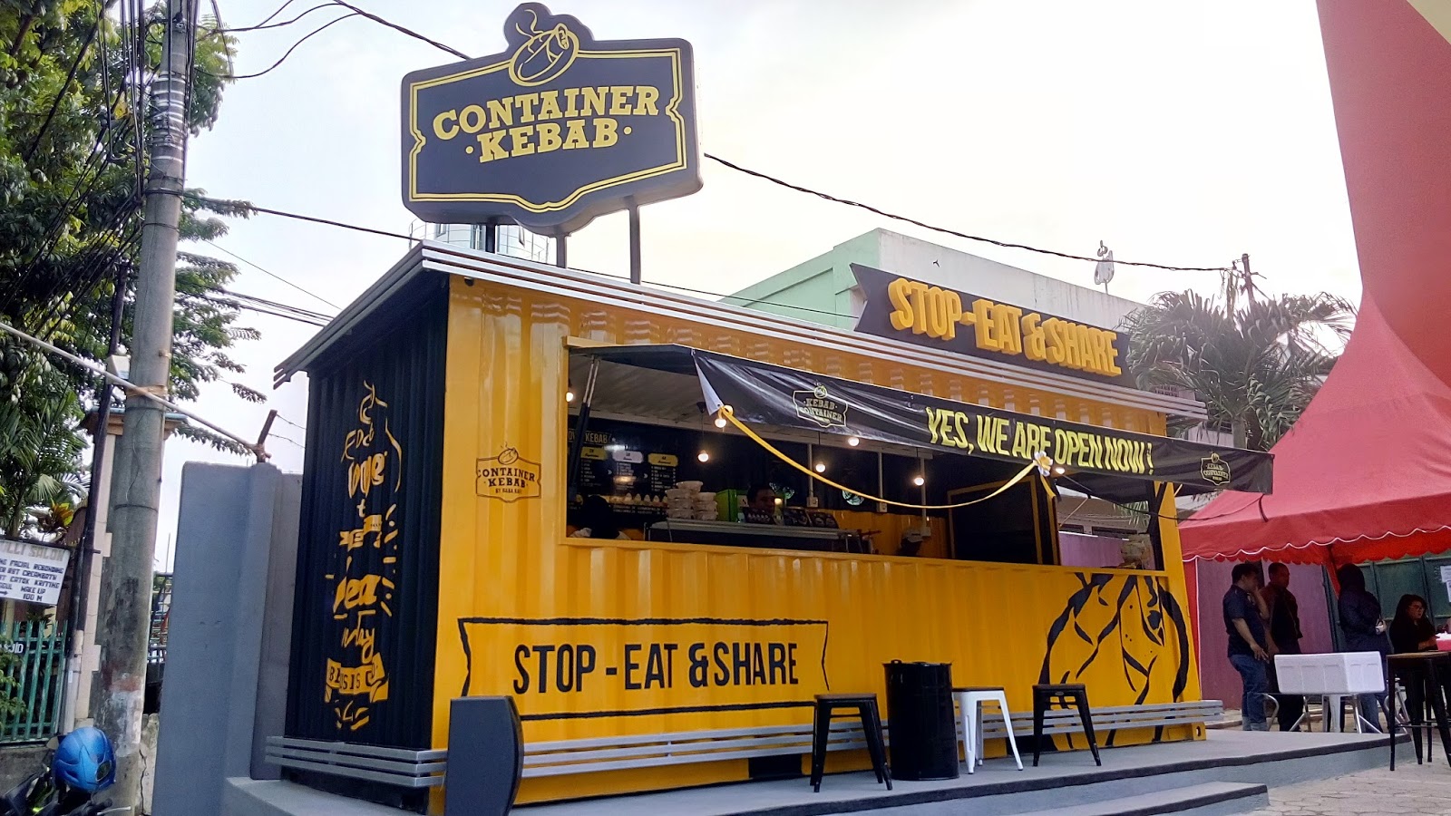 Container Kebab Baba Rafi - Cafe Container Jakarta