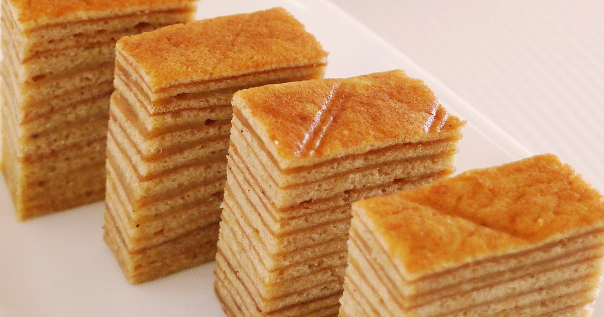 Minty's Kitchen: Indonesian Layer Cake / Kek Lapis