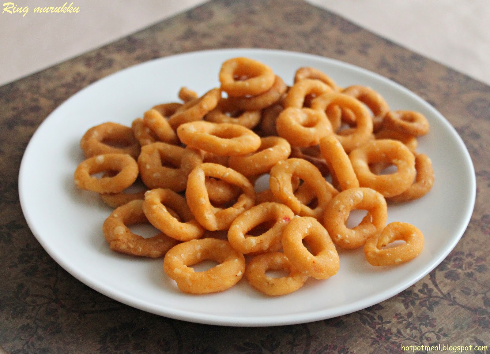 Hot pot cooking: Ring murukku