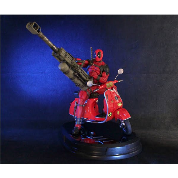 Urban Collector: Deadpool Statue Gentle Giant