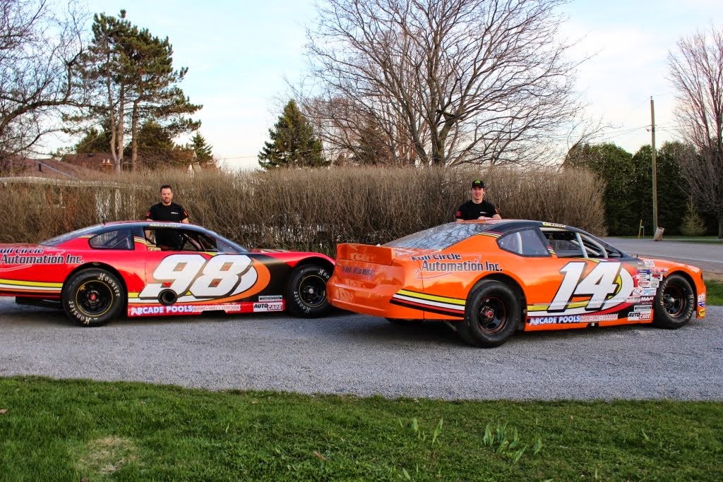Oval Racing Stock car style in Québec, Ontario and New England States ...