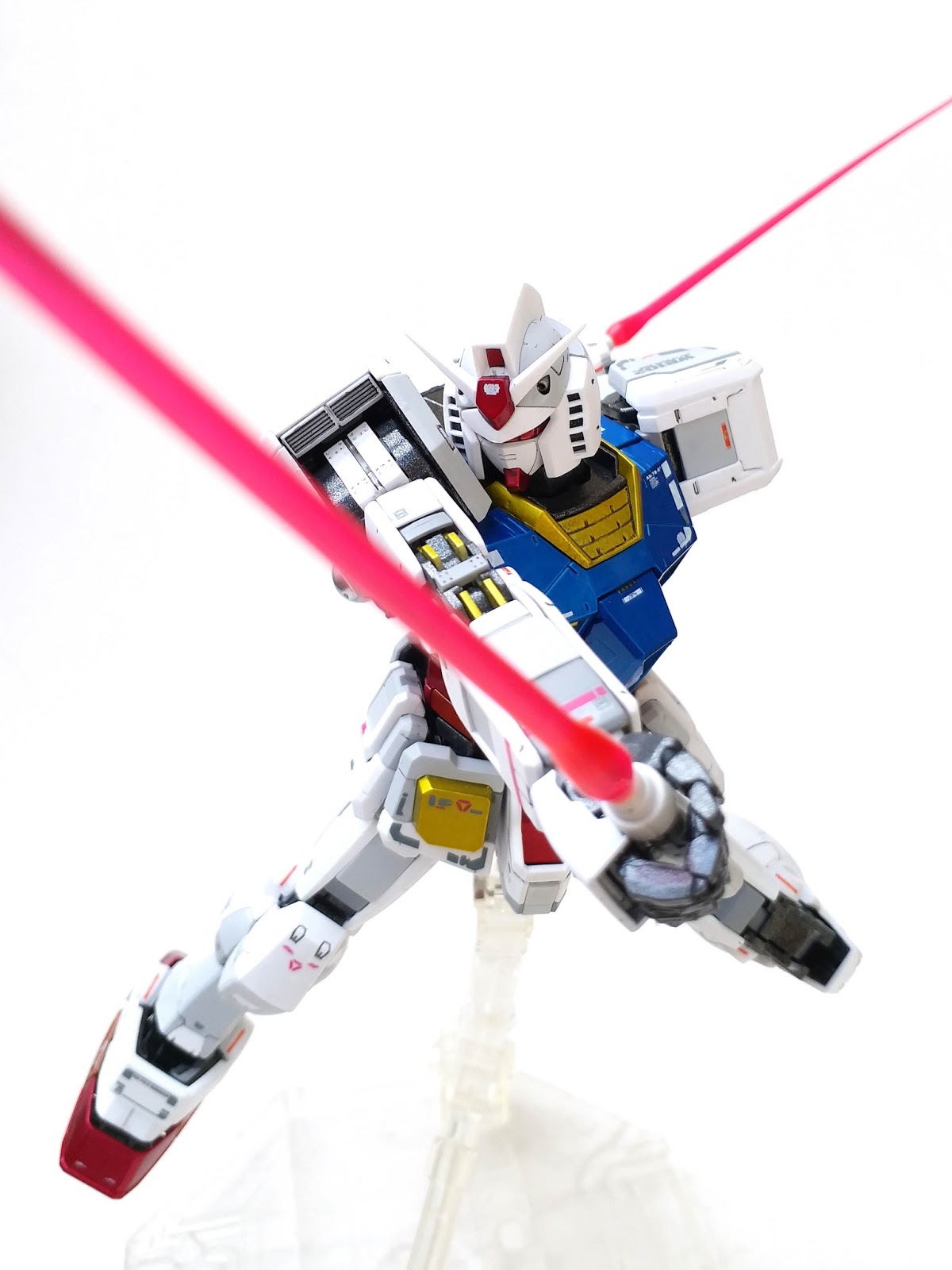 Painted Build: MG 1/100 RX-78-2 Gundam Ver. 3.0