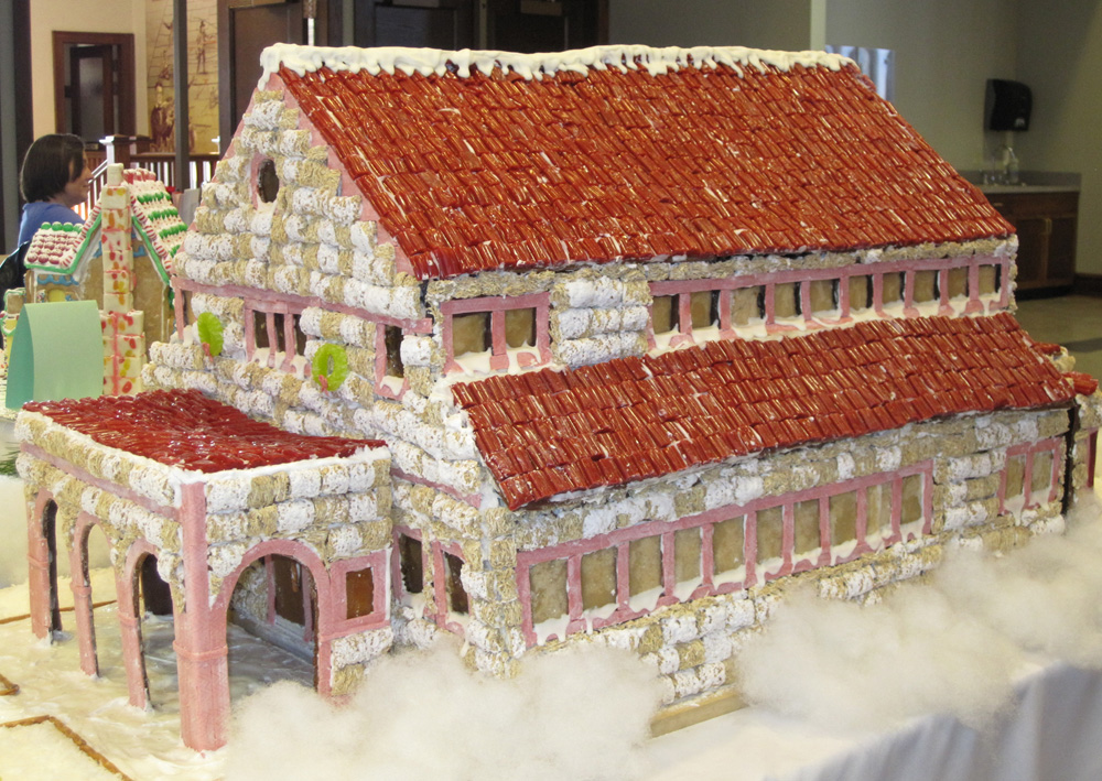 Amy Bradley Designs: Gingerbread Houses Galore!