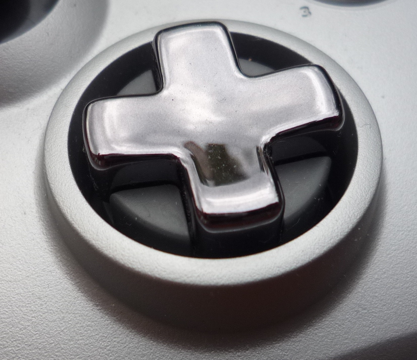 30-something gamer: Official Wireless Xbox 360 controller (silver) - review