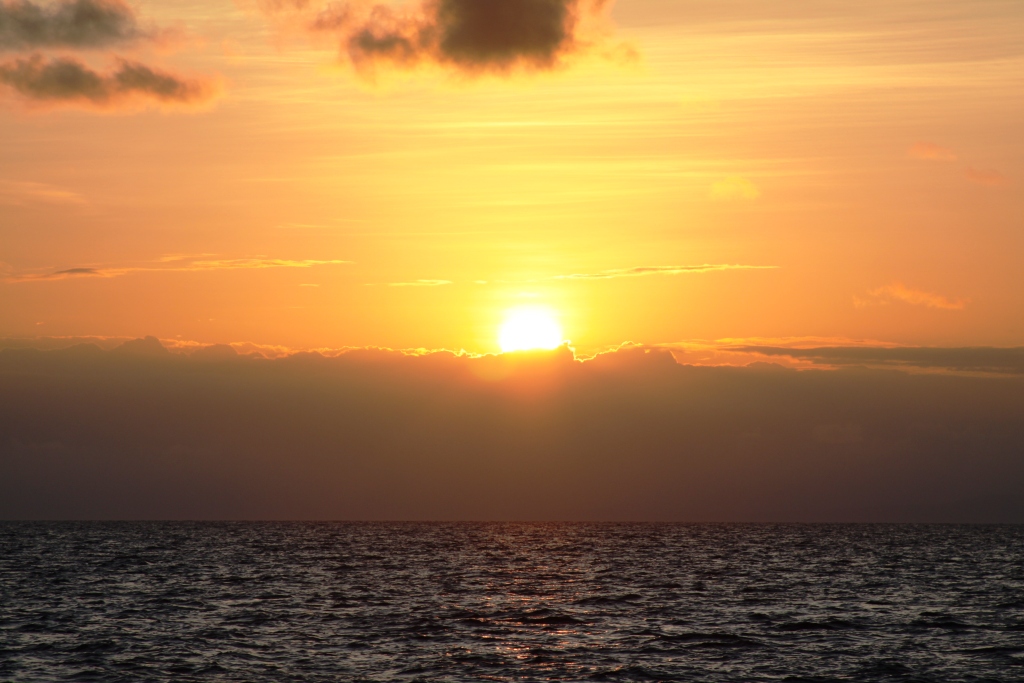 Dreamtime Sail: Batt Reef - We're all alone on the outer Great Barrier Reef