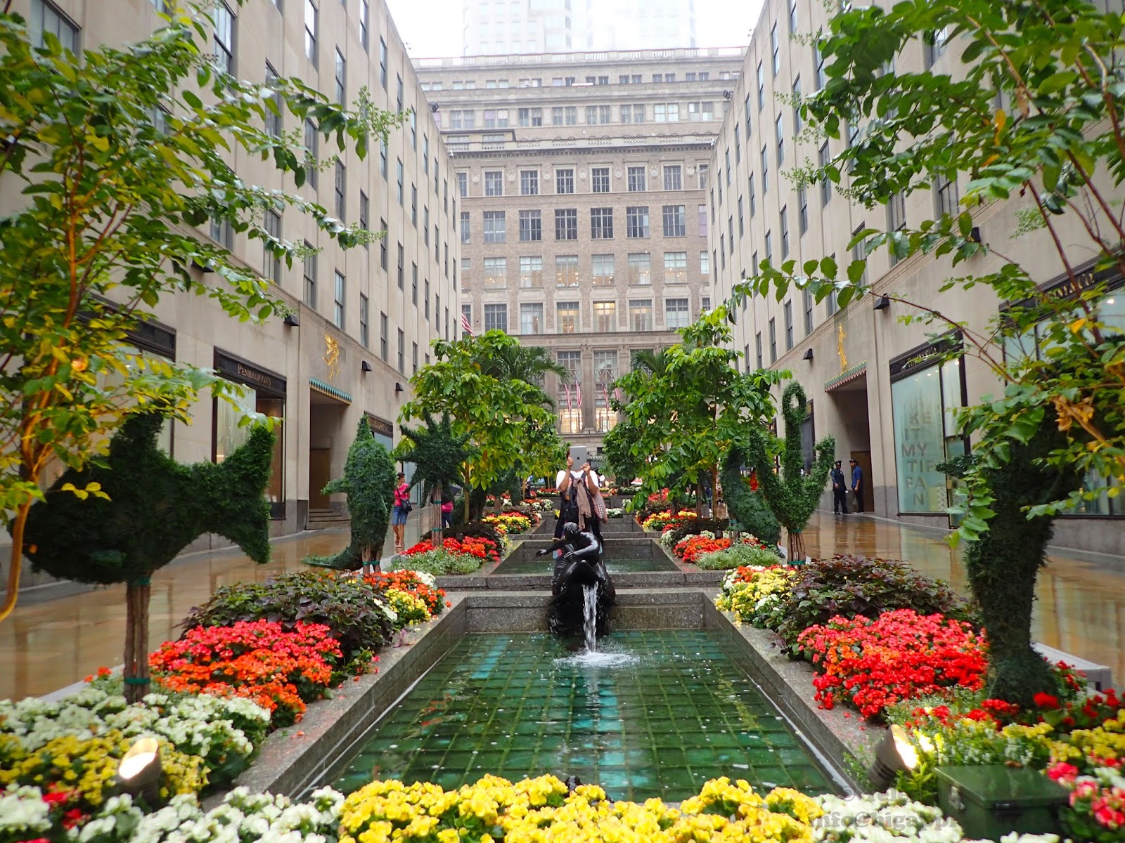 New York: Picture of the Day : The Promenade at Rockefeller Center ...