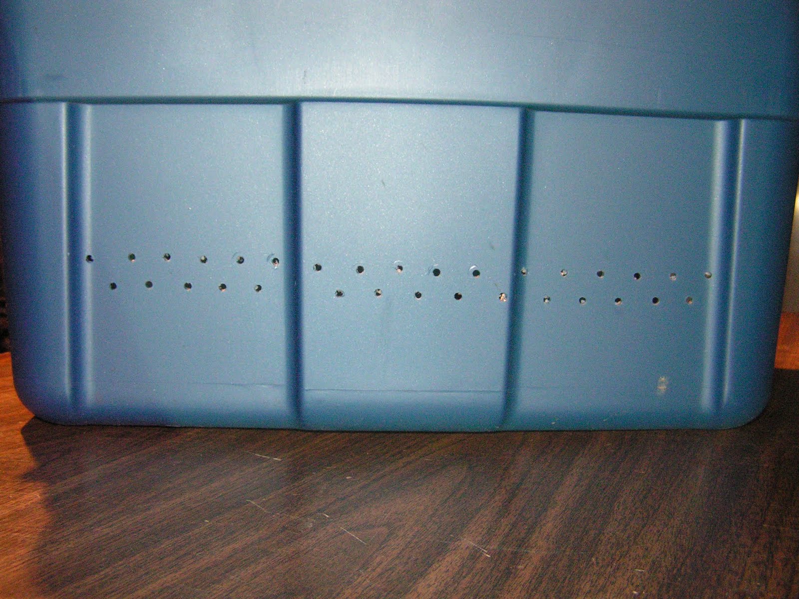 Worm Fancy: Do It Yourself Worm Bin -- Sacramento area's worms and worm ...