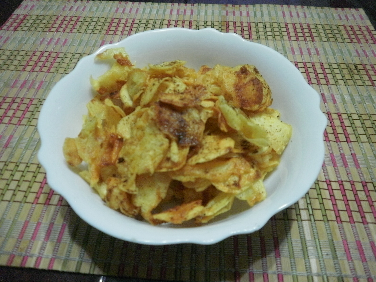 Zara ♥ Baking: KEREPEK NGAKU@ARROWROOT CHIPS