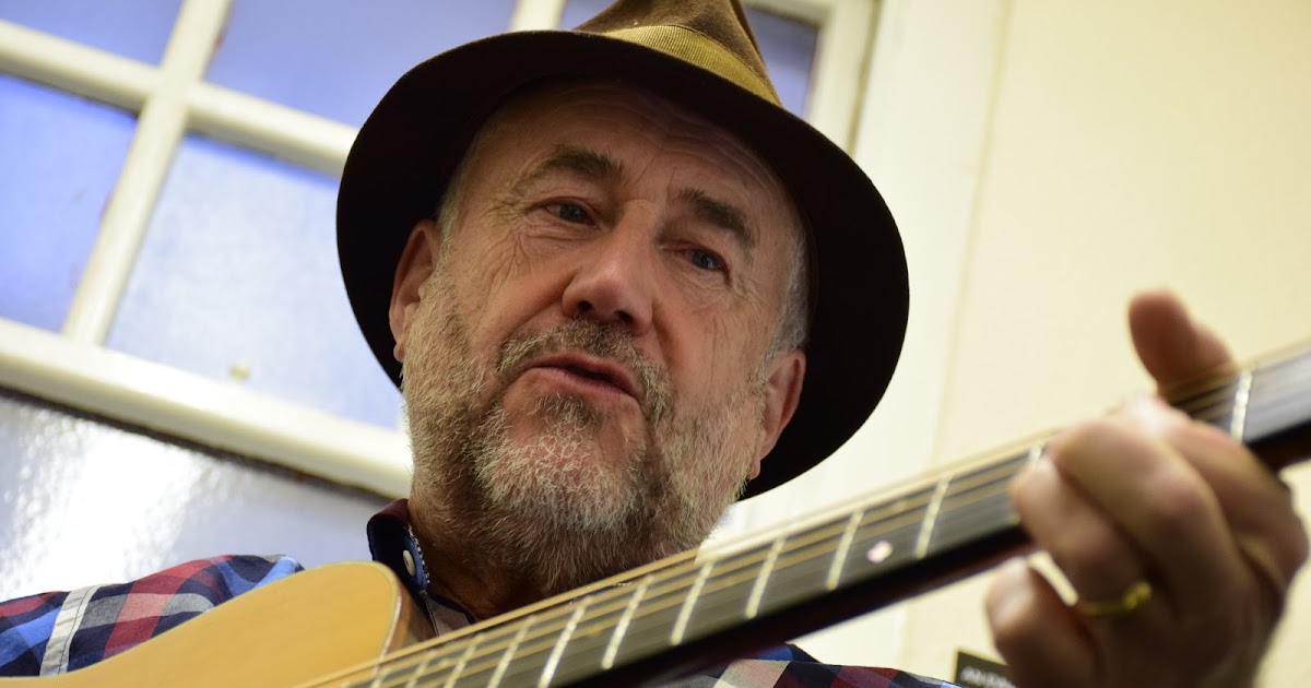 bluecrow music: Bob Fox at Grimsby Folk Club Sunday 25 February, 2018.