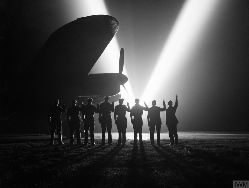 10 Interesting Photographs of VE Day Celebrations in London ~ Vintage ...