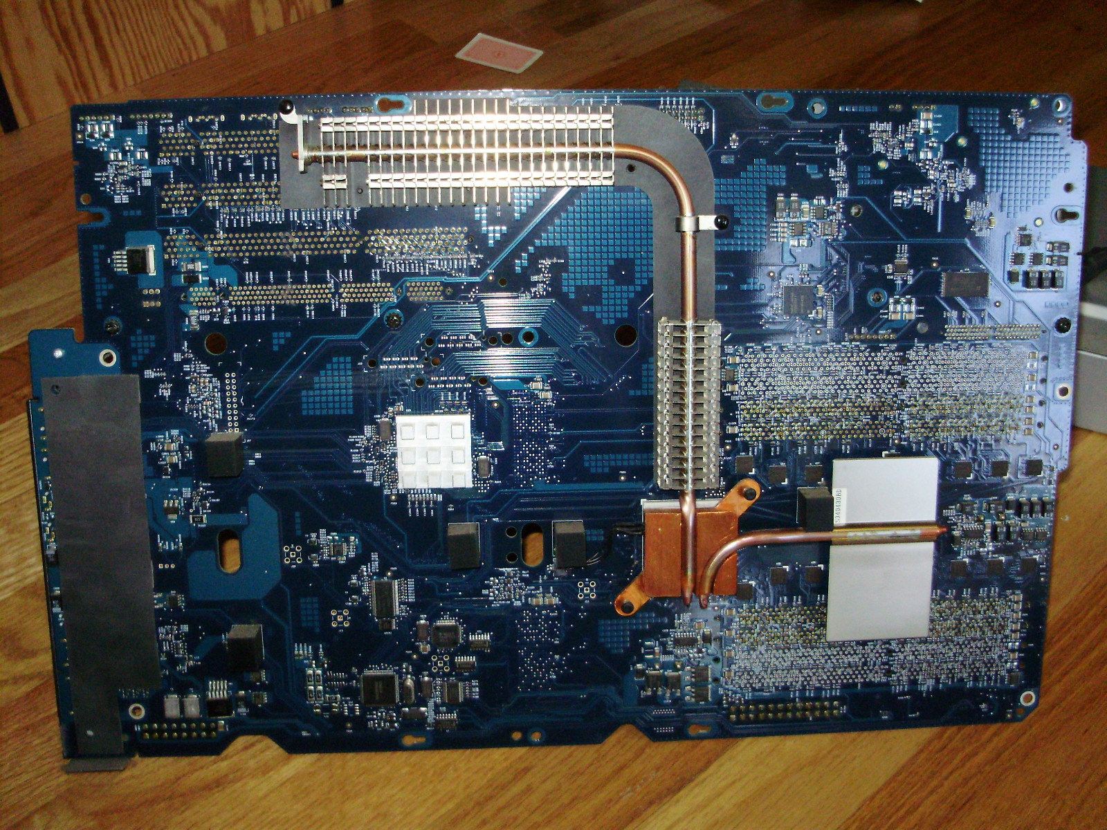 BuildIts: How to Fit Your PC in a Power Mac G5 Case