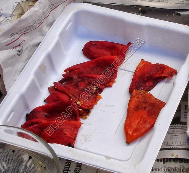 EL CAPRICHO DE HELENA: EMBOTAR PIMIENTOS DEL PIQUILLO