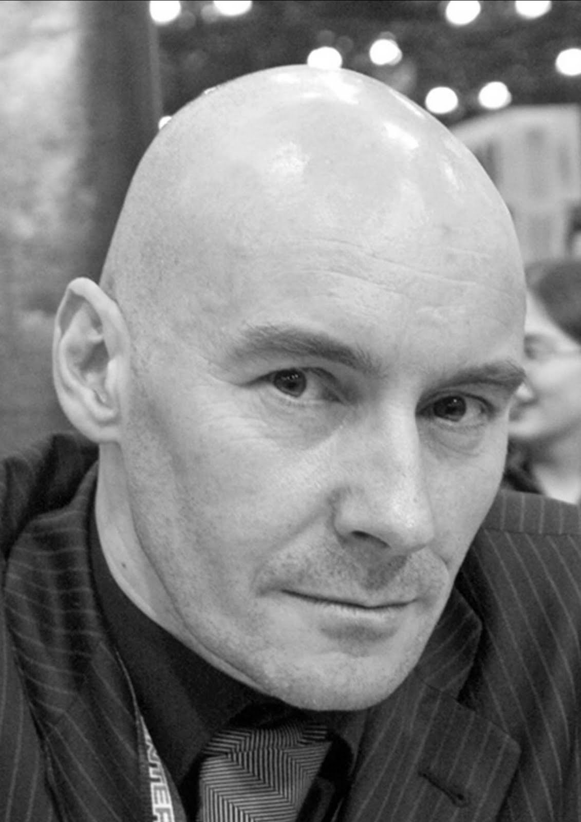 Islington Comic Forum: Authors: Grant Morrison